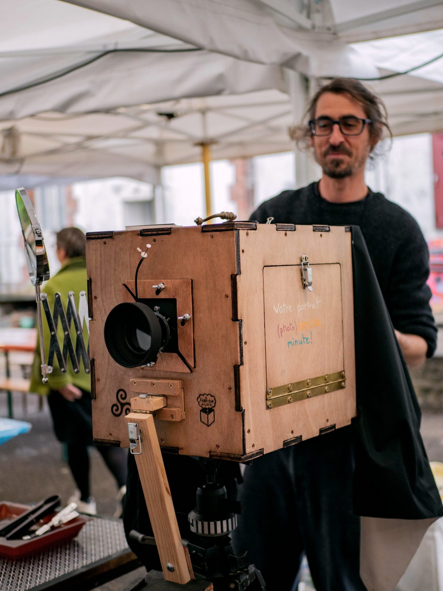 Afghan Box Camera – Boîte afghane – Photomaton Joni-Joni - La Fabrique ...